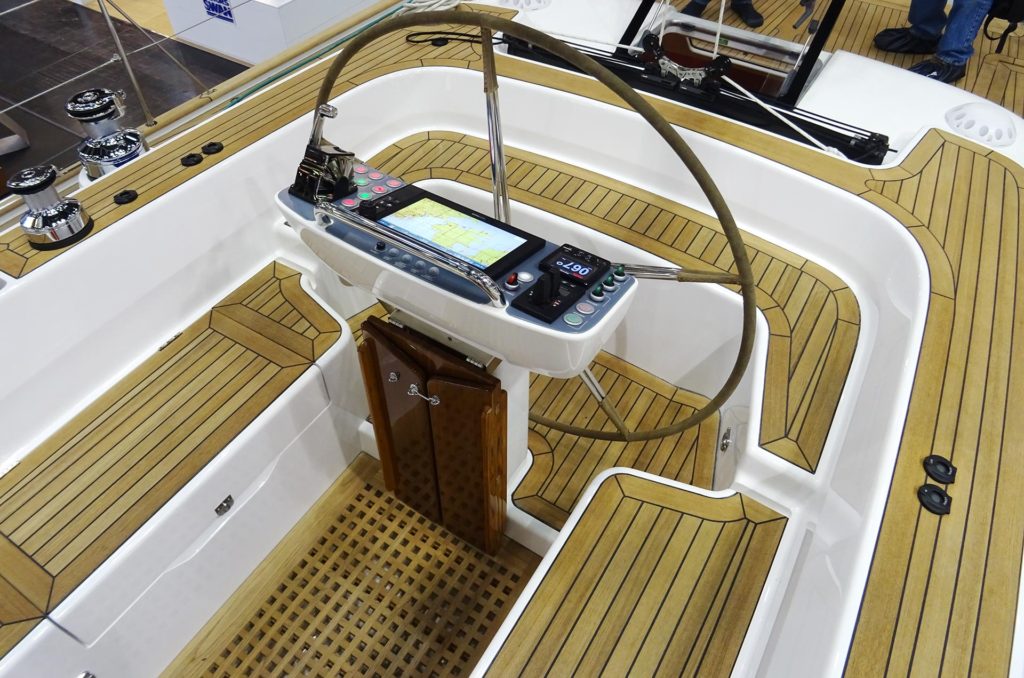 Magnus Rassy and the all-new HR 44 – no-frills-sailing.com
