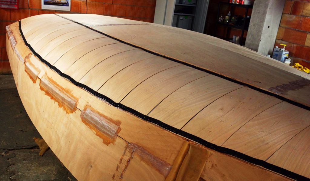 The do-it-yourself Yacht: Alex Lang´s Dudley Dix Mini