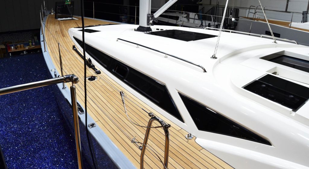 Simply: More. 55. Yacht.