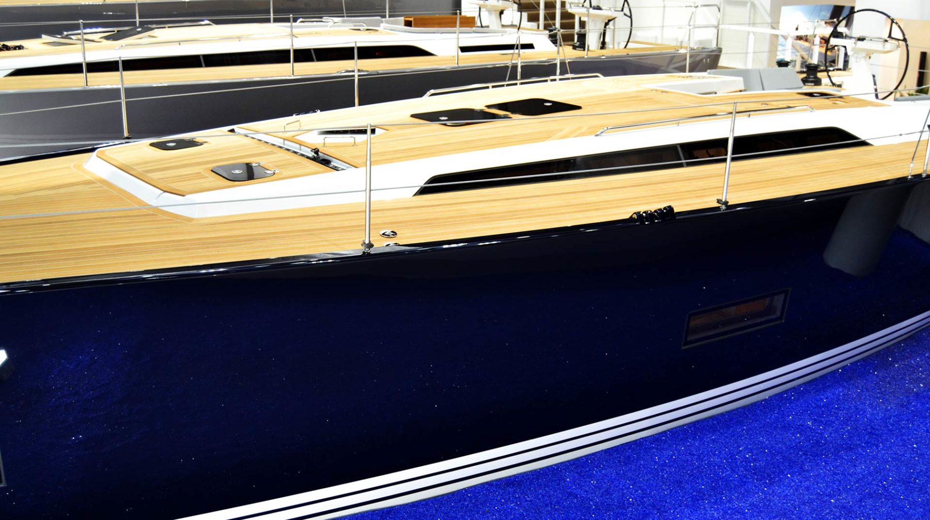 Darn Sexy: Solaris 50 Sailing Yacht