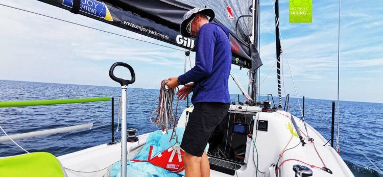 Single Hand Gennaker Retrieval: Step by Step