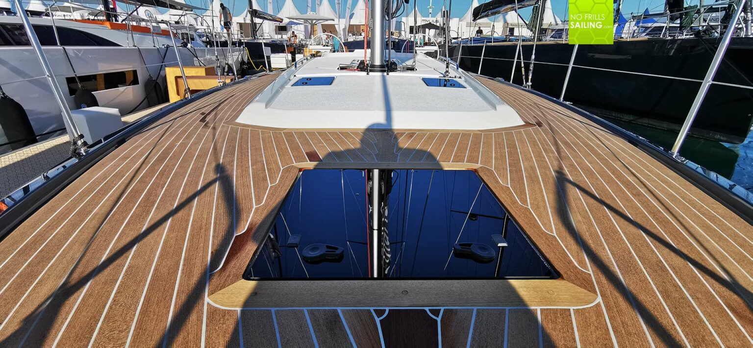 Solaris 40 Sailing Yacht Walkthrough