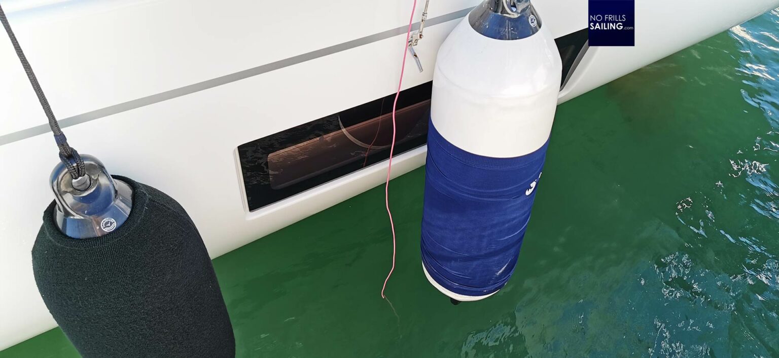 Currents in a bucket