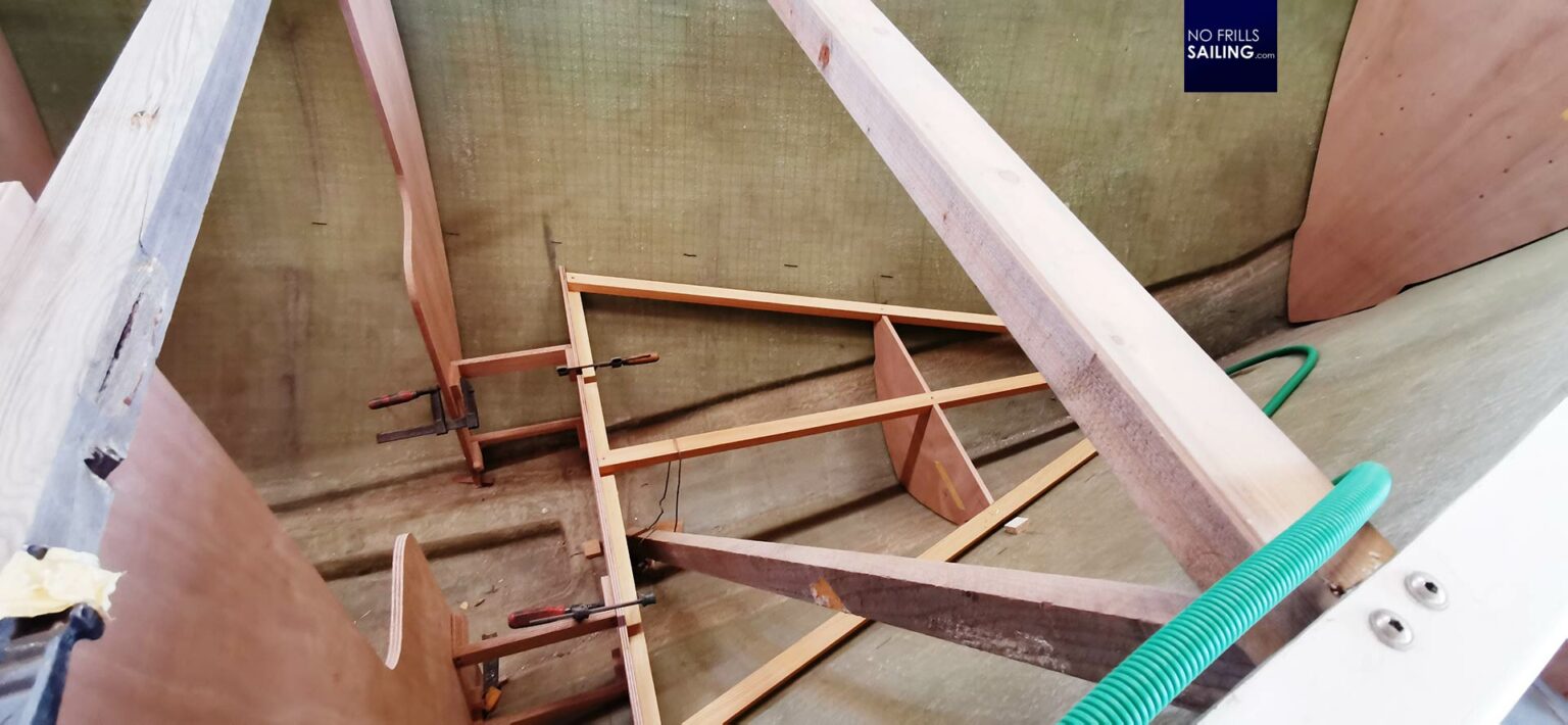 Bulkhead fitting – no-frills-sailing.com