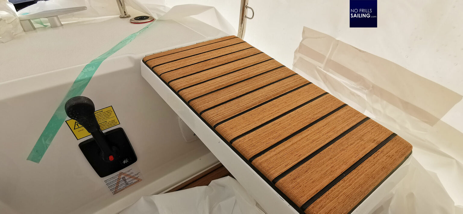 Serial production quality check: Iroko deck – no-frills-sailing.com