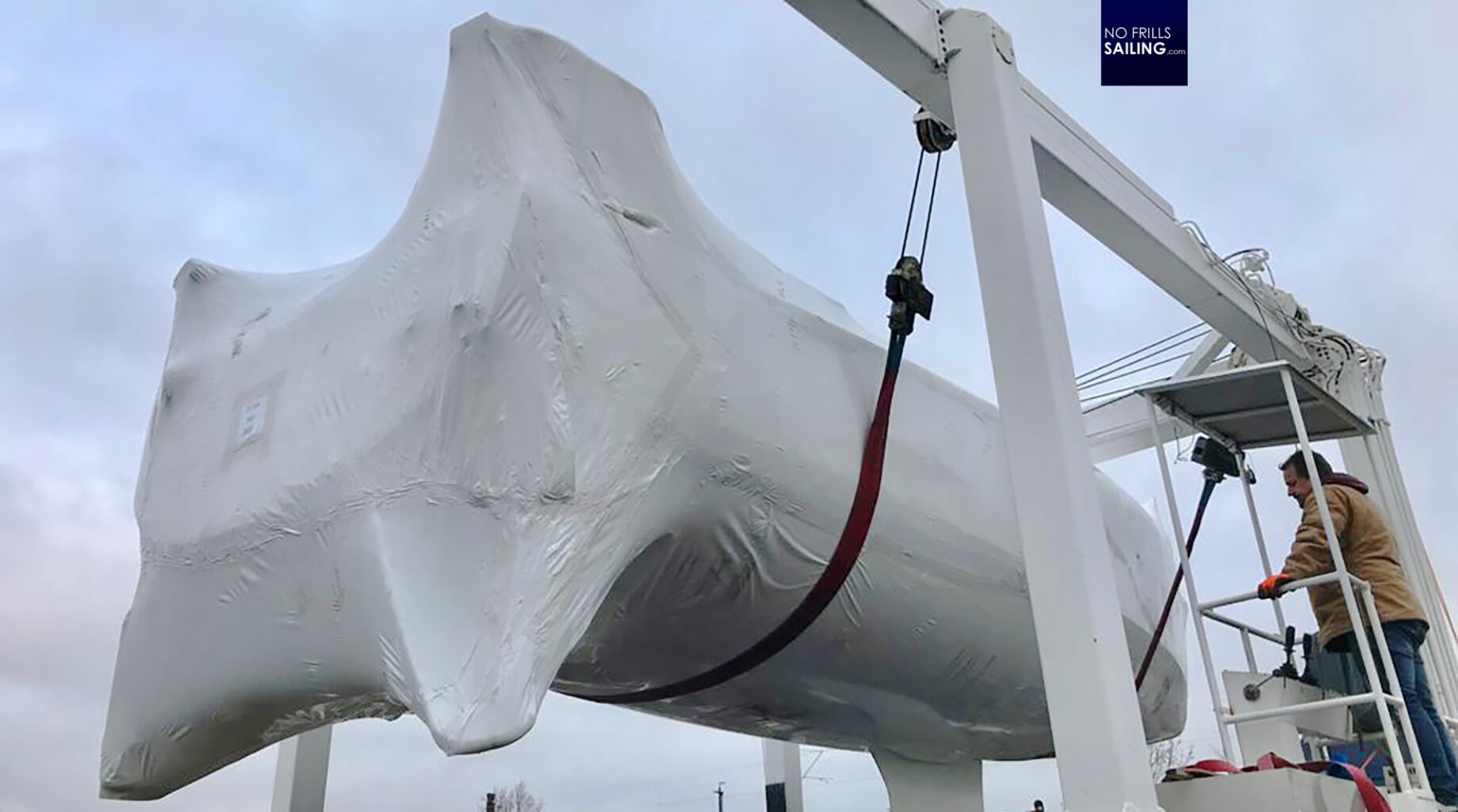 A Mountain of Plastic – no-frills-sailing.com