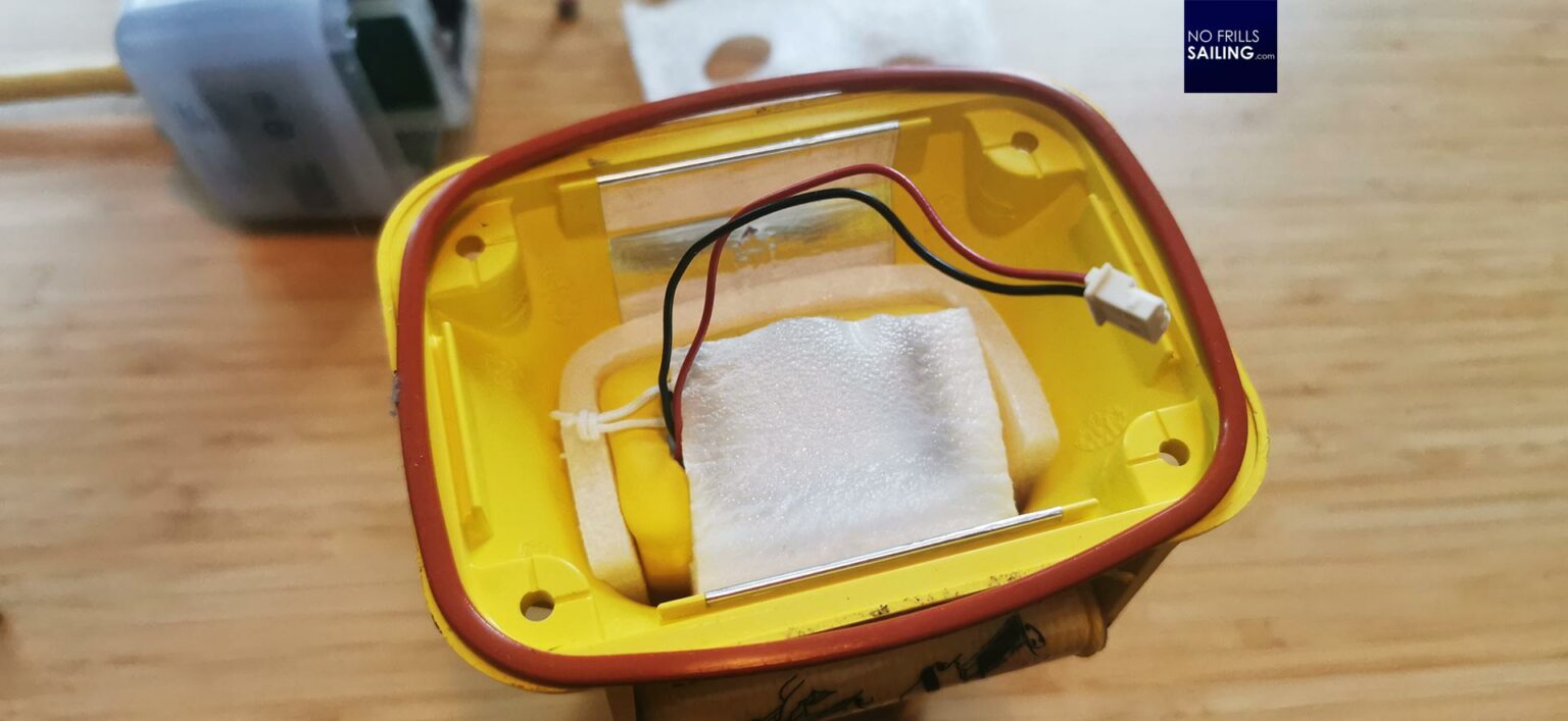 What´s inside an EPIRB?