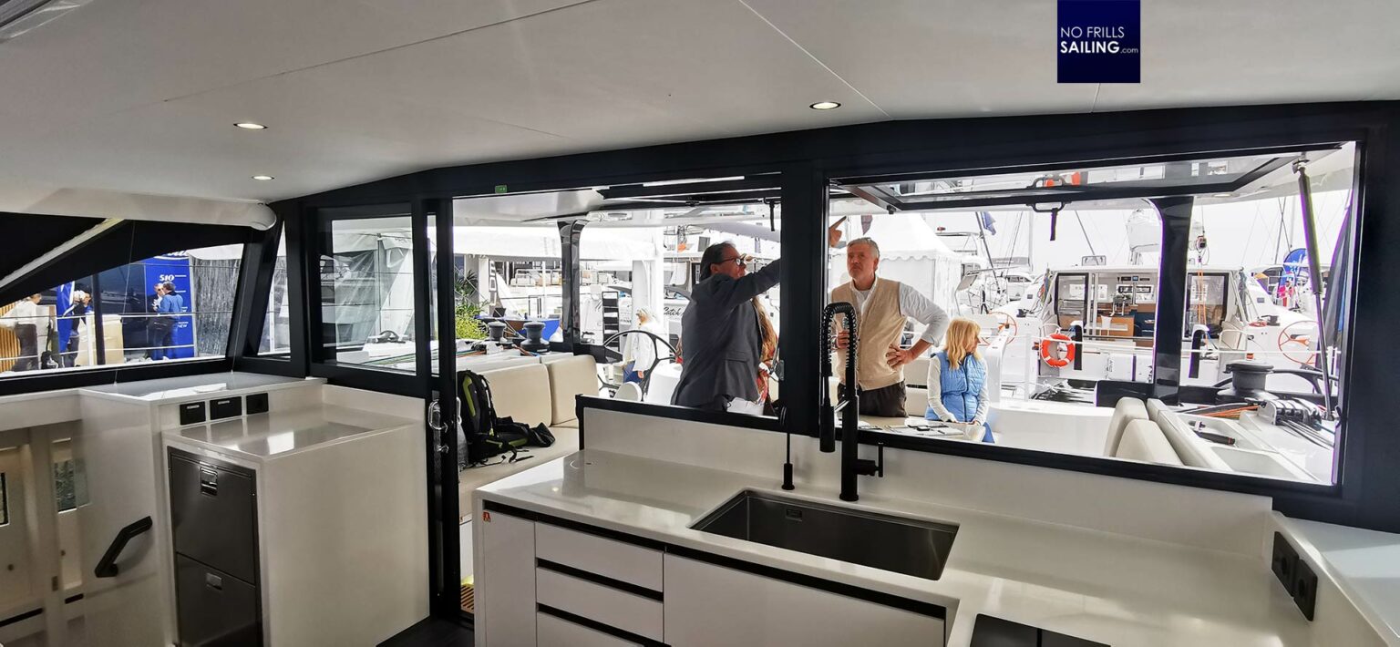 HH44 Catamaran: The sailing TIE-Fighter