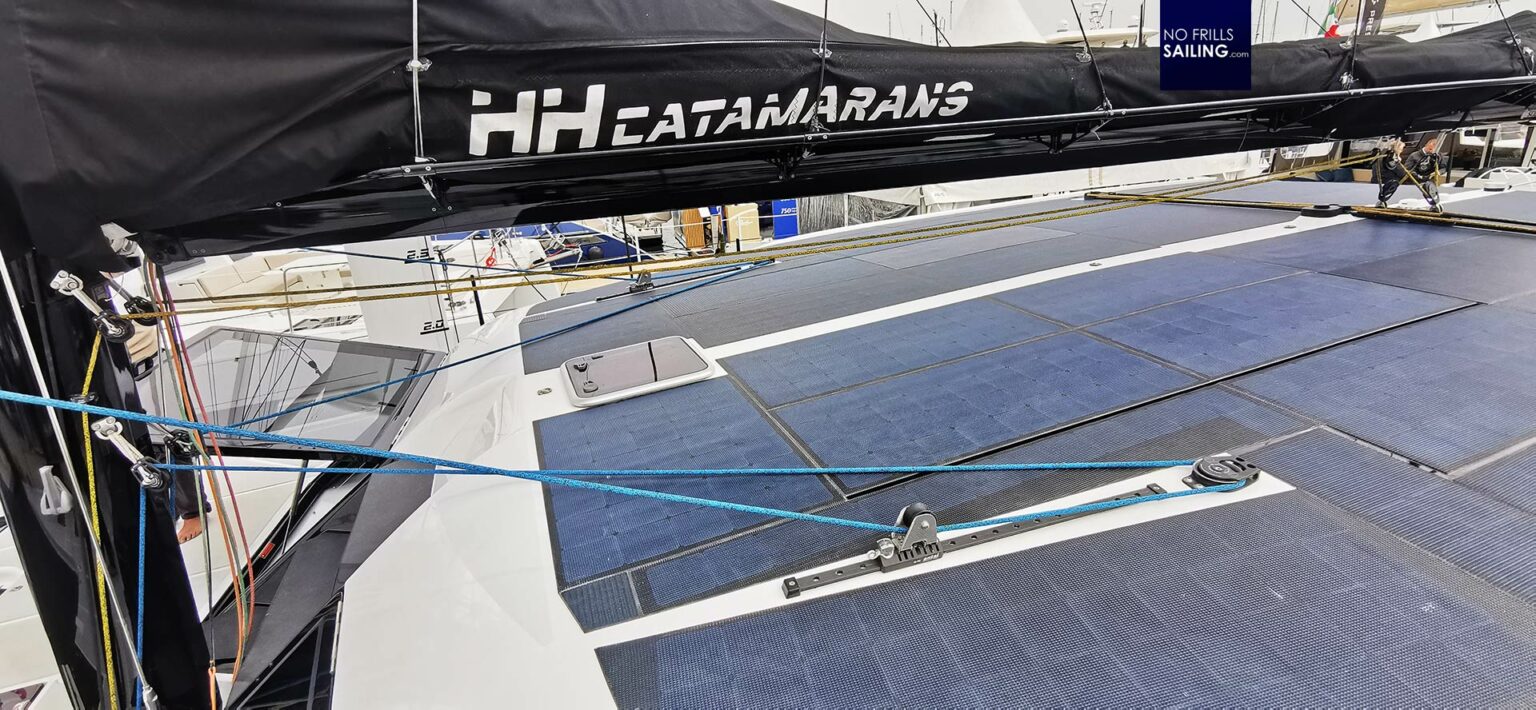 HH44 Catamaran: The sailing TIE-Fighter