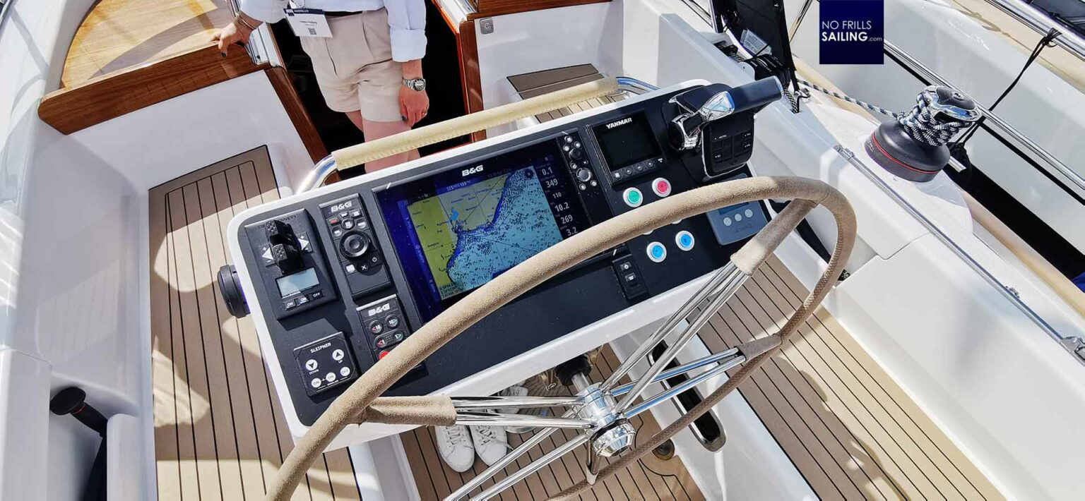 Najad 451 CC – Compact long distance cruising