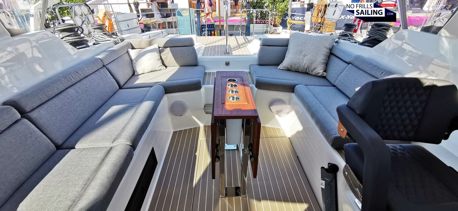 Bluewater Icon: Amel 60